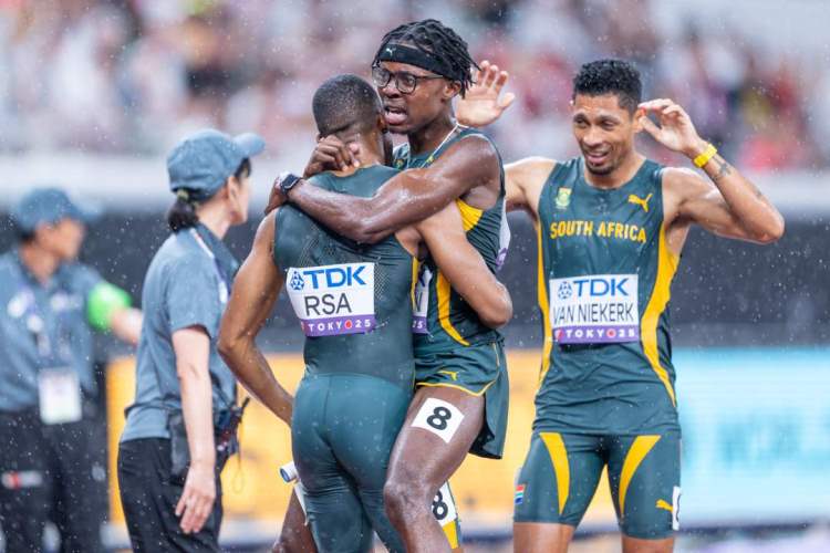 SA relay team wins bronze at World Athletics Championships | Lagos to ...